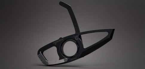 A Folding, Fixed Blade: LiquidMetal's Innovative New Knife