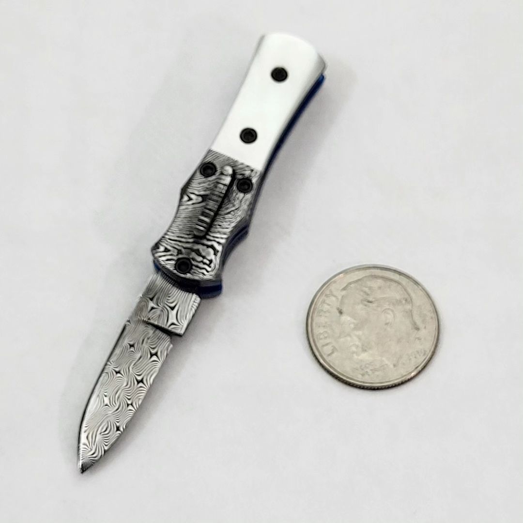 Chuck Gedraitis Makes Micro Switchblade Custom