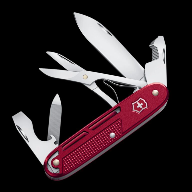 New Victorinox Series Features Blade Lock, Pocket Clip